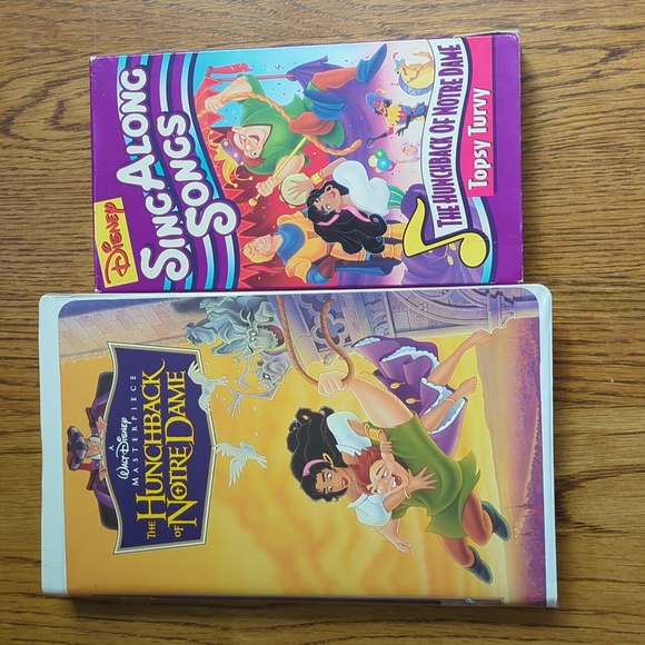 Disney | Other | Vintage Set Of 2 The Hunchback Of Notre Dame And Sing ...